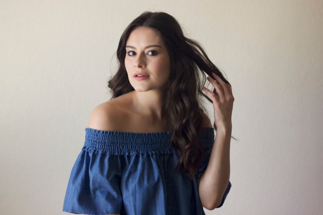 How I Keep My Hair Healthy – Alyssa Morin